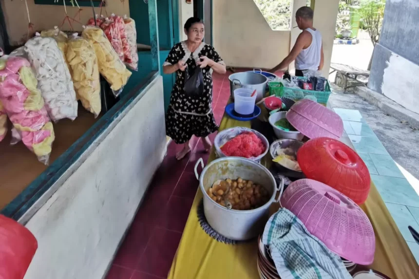 Bubur Seruntul Bu Saudah yang Melegenda di Mojokerto – Aktual.co.id